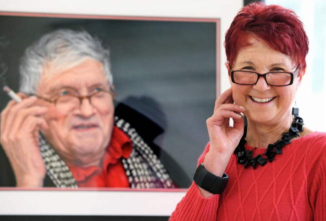 A Hare in Sennelier Soft Pastels by Catherine E Inglis SWA - Jackson's ...