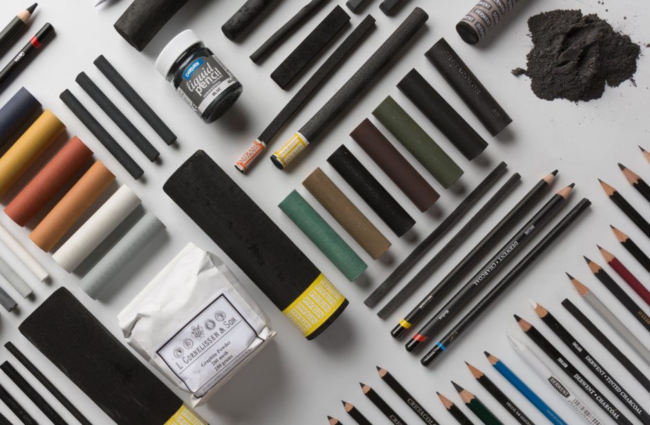 The Difference Between Graphite and Charcoal Explained