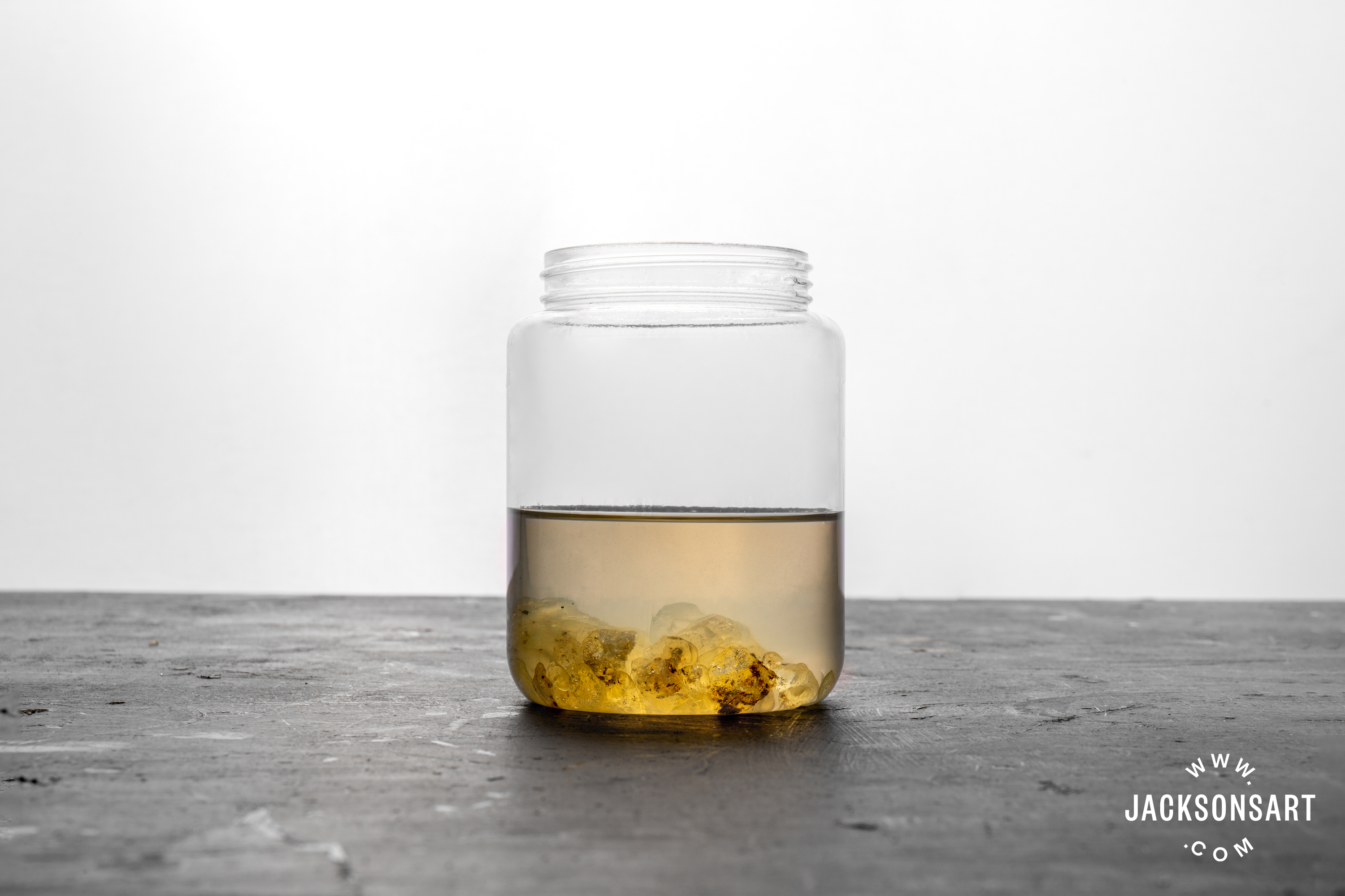 Vincent Gordon on how to make Dammar Varnish - Jackson's Art Blog