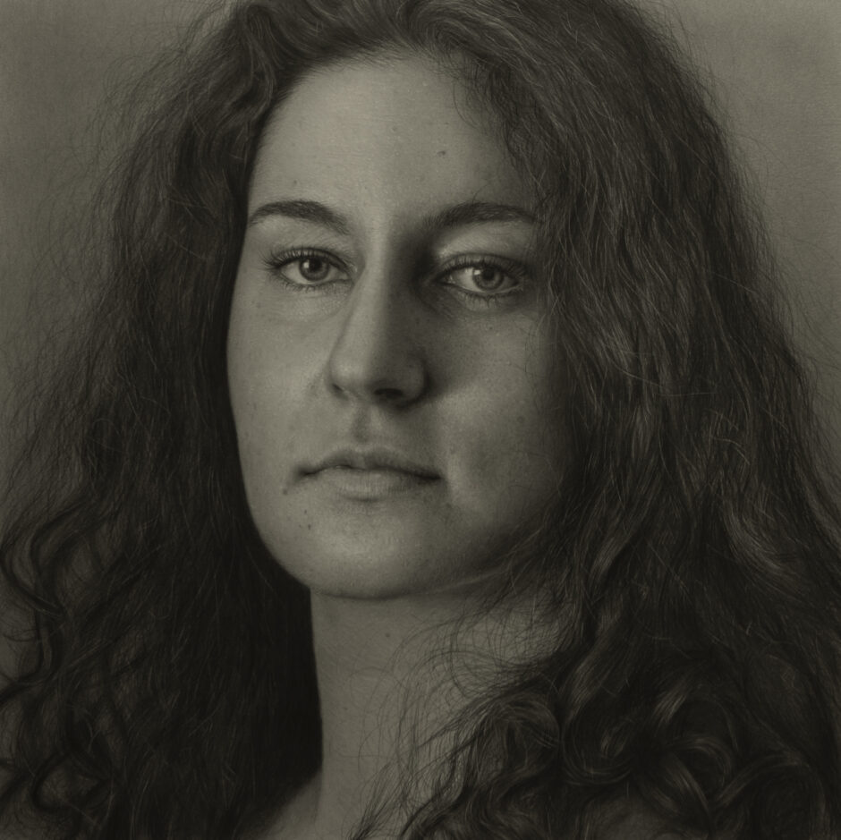 Emma Towers-Evans: Hyperreal Graphite - Jackson's Art Blog