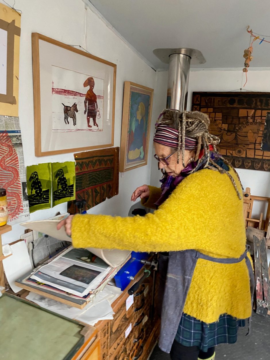 Top Linocut Tips from Leading Printmakers - Jackson's Art Blog