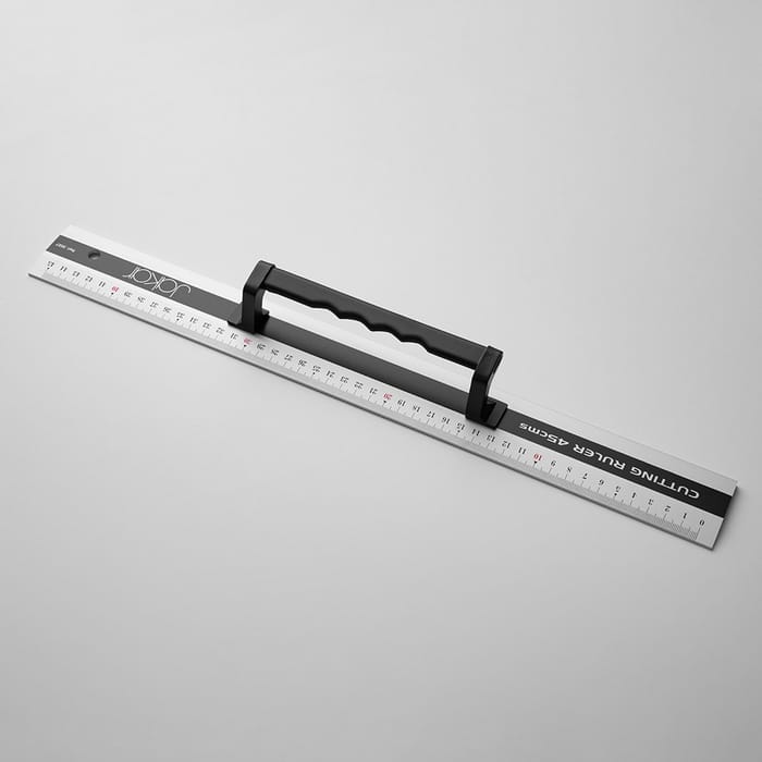 ruler with grip