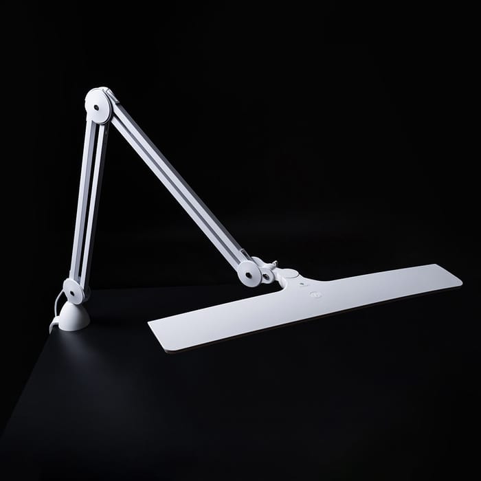 daylight table lamp uk