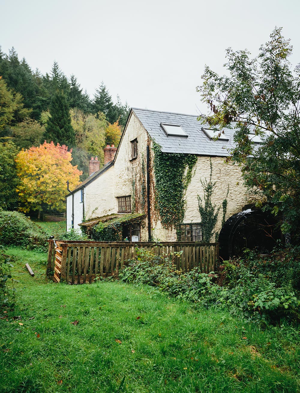 Brand Story - Behind the Brand Two Rivers Paper Company | Jackson's Art